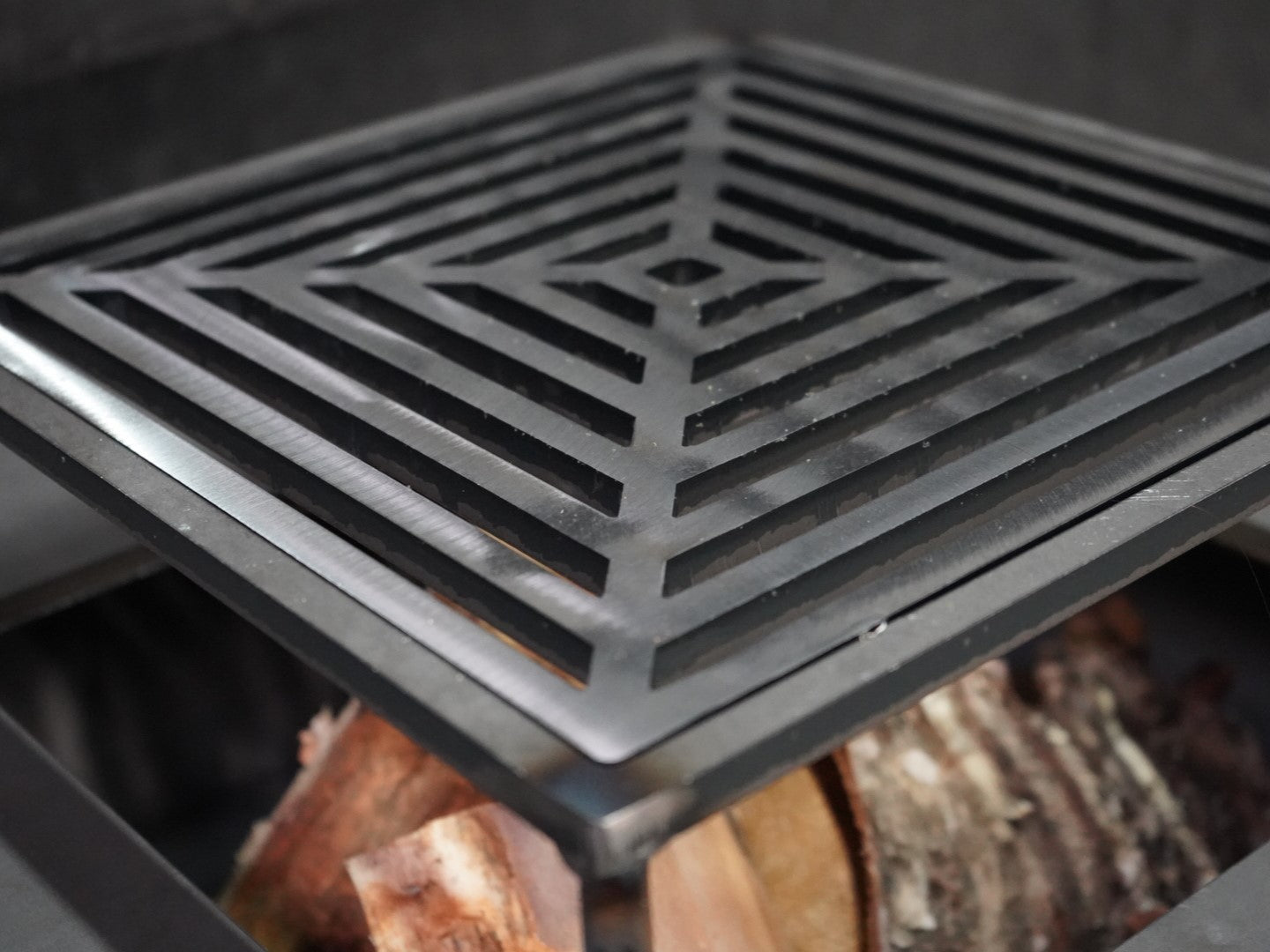 Grillplade og rist til CUBY bålgrill 80 x 80 cm